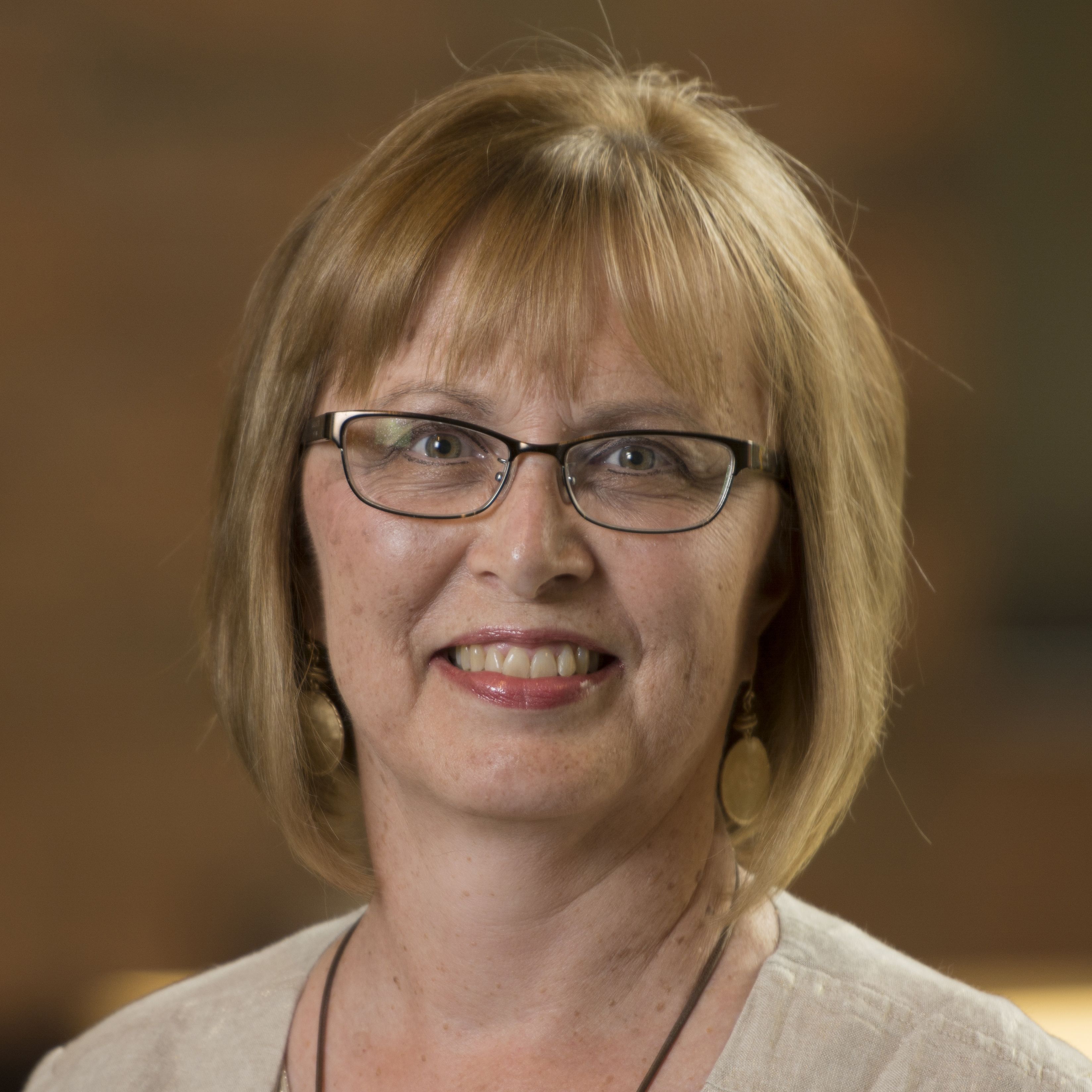 Julie Hedlund | Bethel University